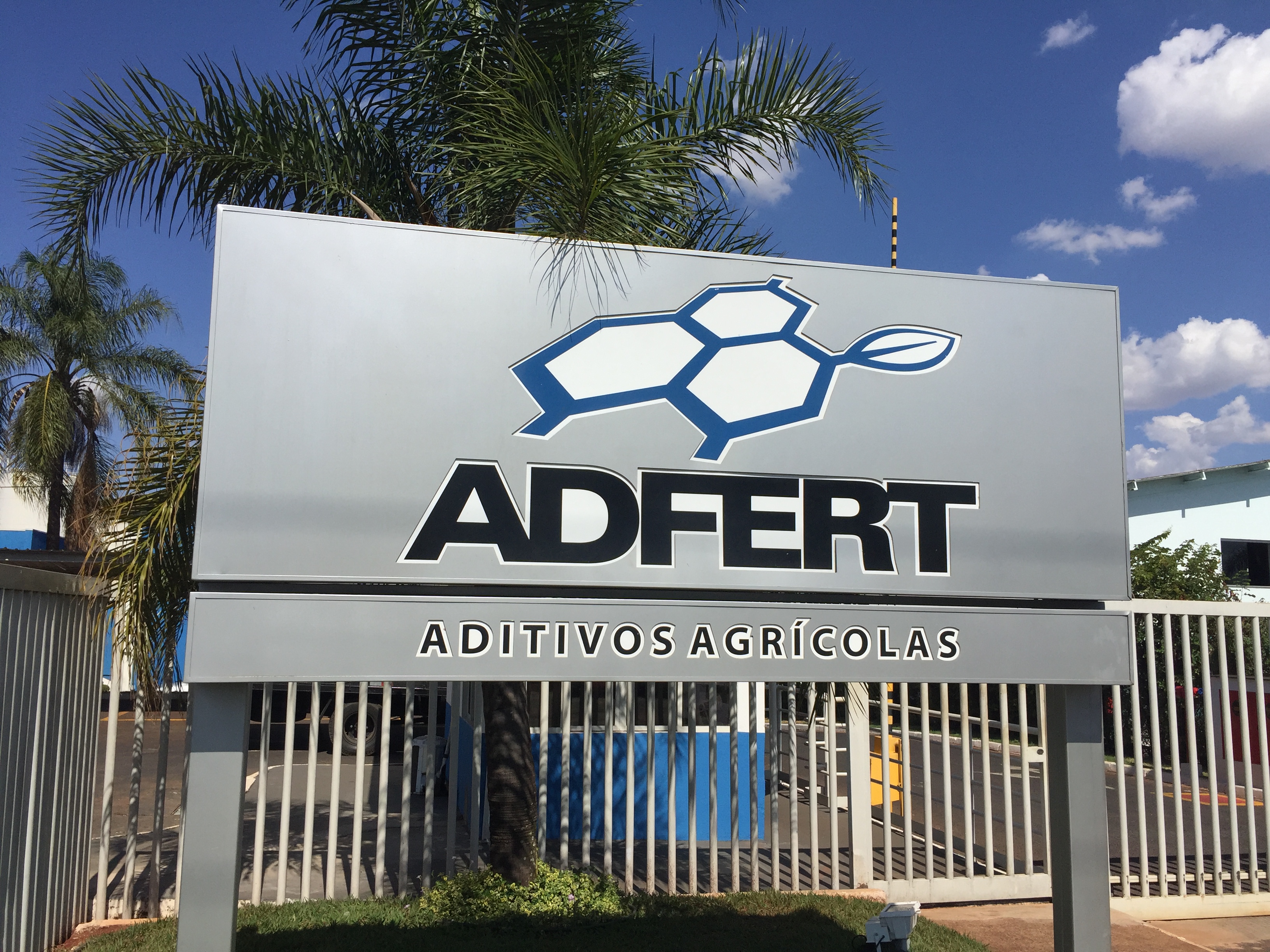 Com profissionais qualificados os negócios acontecem . – Barraza ...